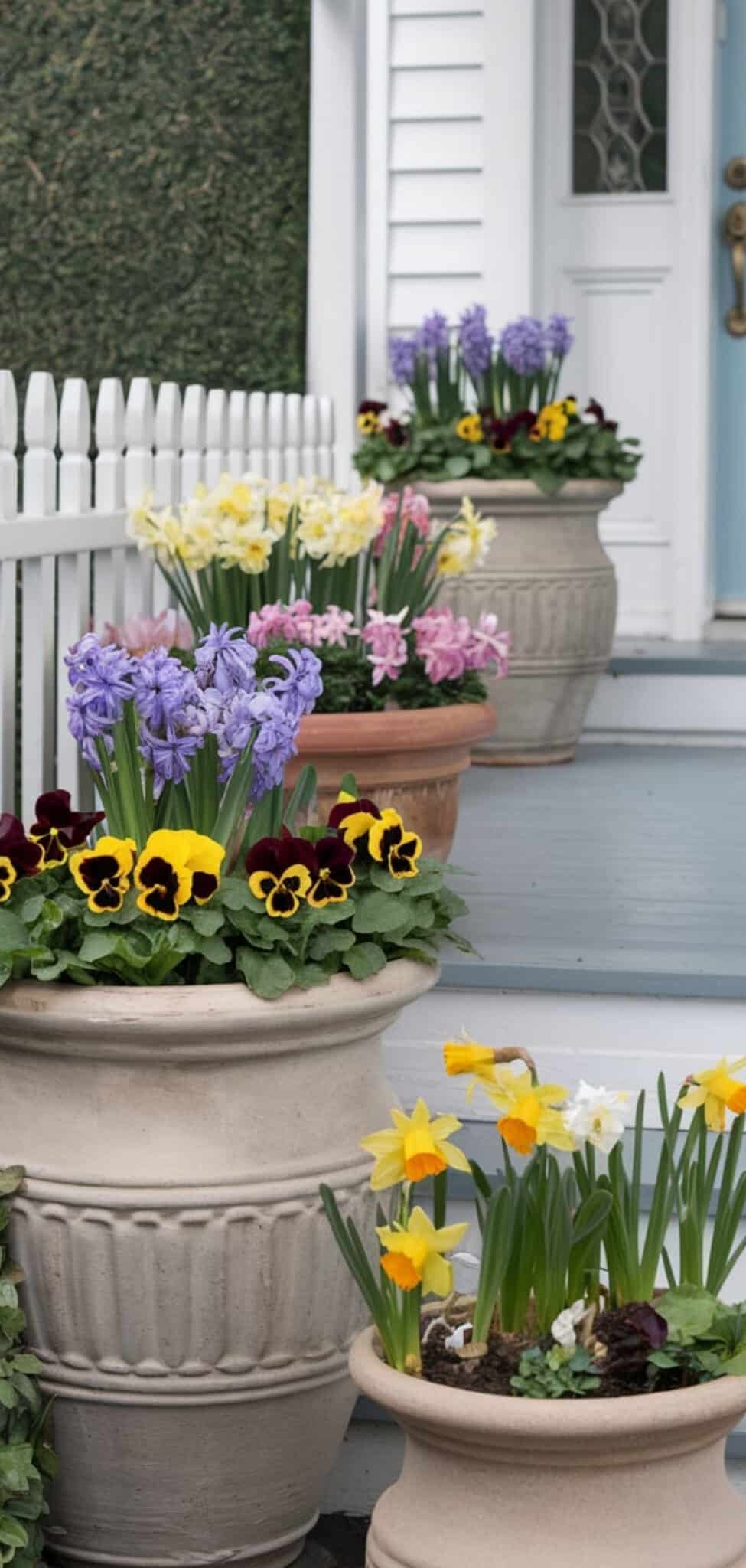 15 Stunning Spring Front Porch Ideas - The Mega Mom