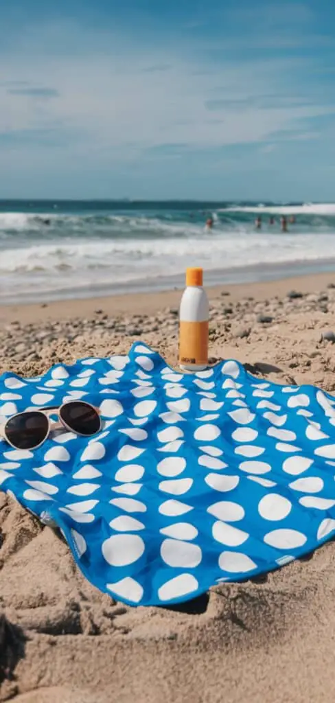 15 Beach Bag Checklist You Can’t Forget - The Mega Mom