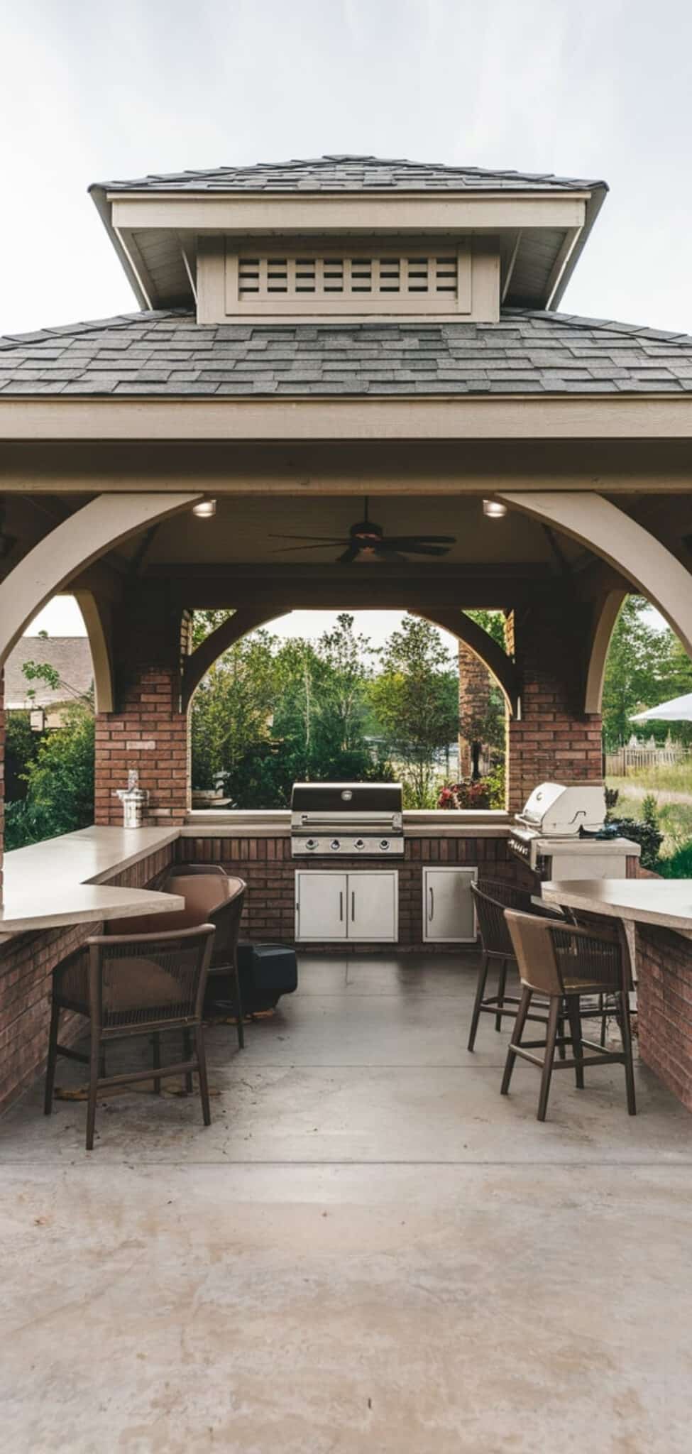 13+ Inspiring Outdoor BBQ Kitchen Ideas - The Mega Mom
