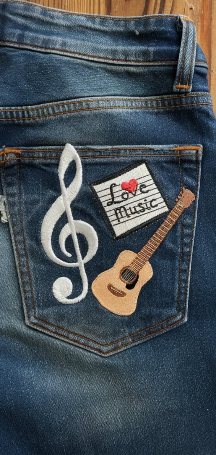 16 Exquisite Jeans Pocket Fashion Embroidery Designs - The Mega Mom