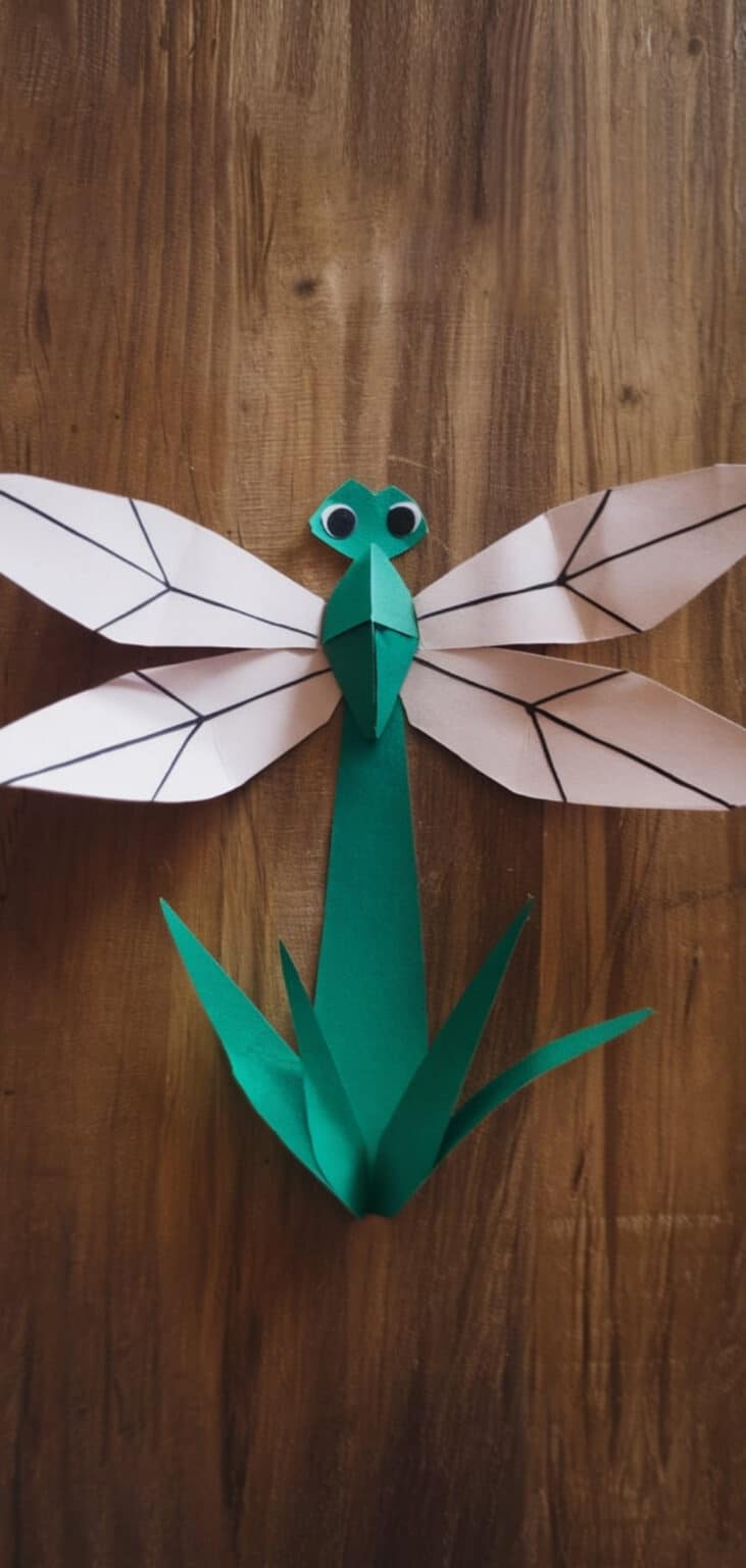 10+ Creative Paper Dragonfly Craft Ideas - The Mega Mom