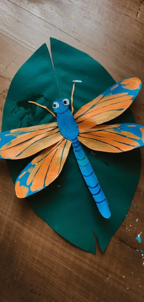 10+ Creative Paper Dragonfly Craft Ideas - The Mega Mom