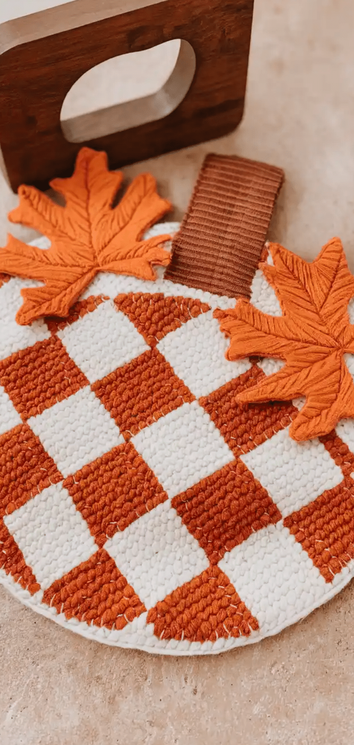14 Easy Fall Sewing Projects for Beginners You Have to Try - The Mega Mom