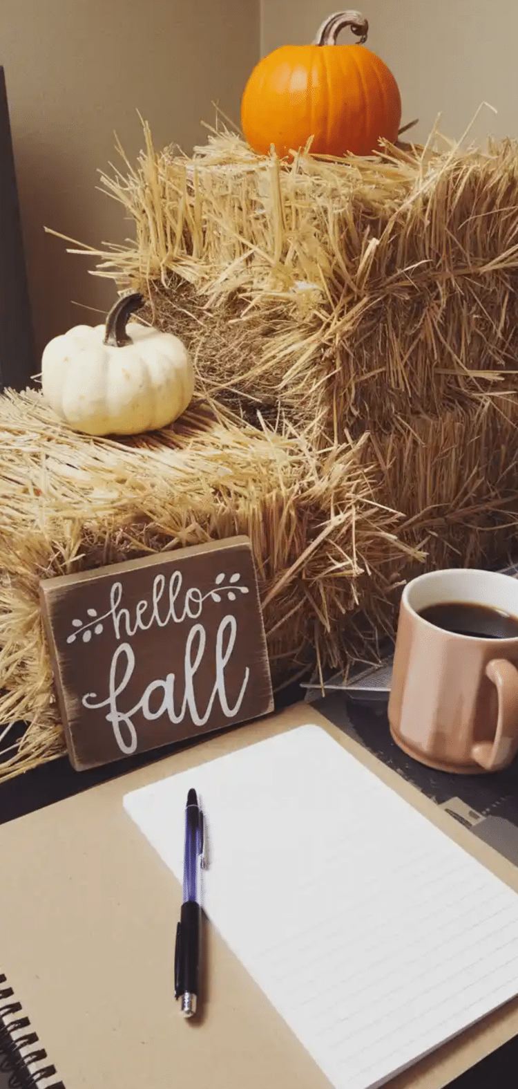 15 Brilliant Fall Office Decor Ideas for Your Desk at Work - The Mega Mom