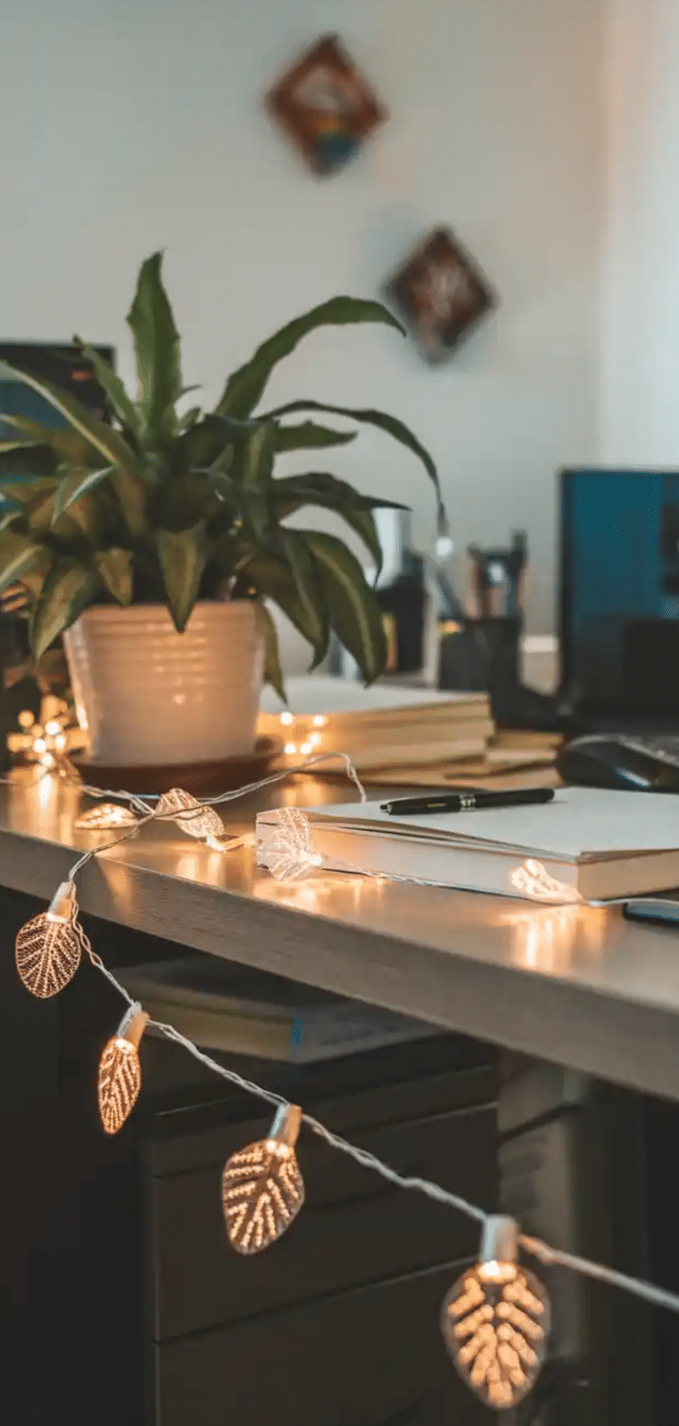 15 Brilliant Fall Office Decor Ideas for Your Desk at Work - The Mega Mom