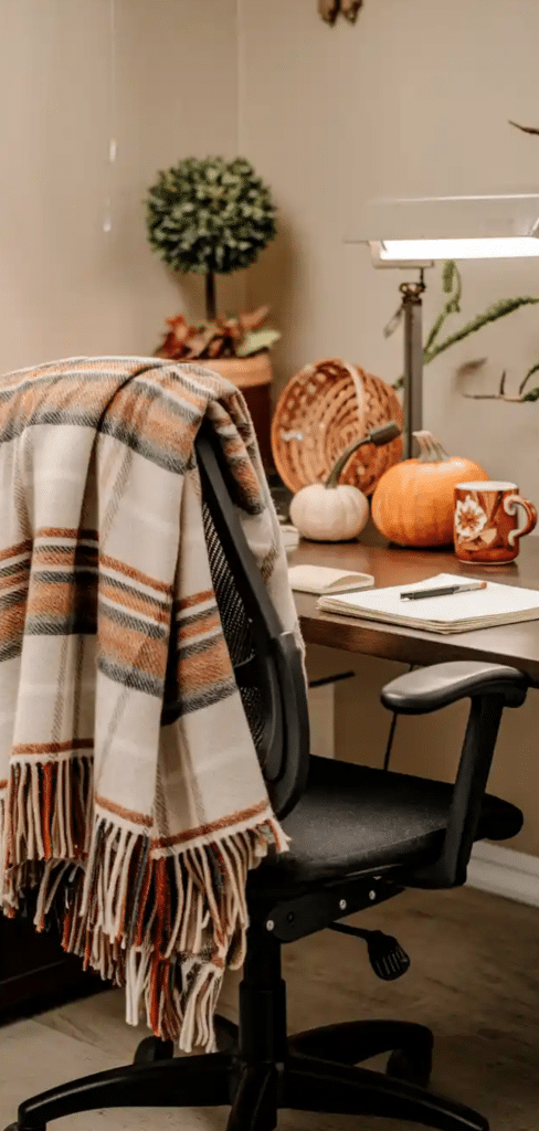 15 Brilliant Fall Office Decor Ideas for Your Desk at Work - The Mega Mom