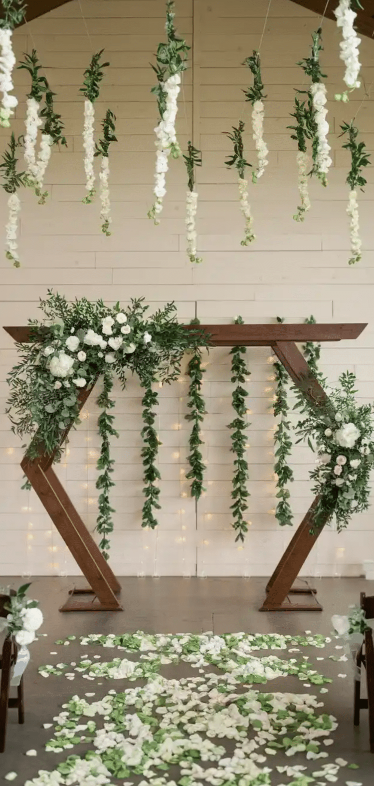 15 Beautiful Wedding Reception Backdrops - The Mega Mom