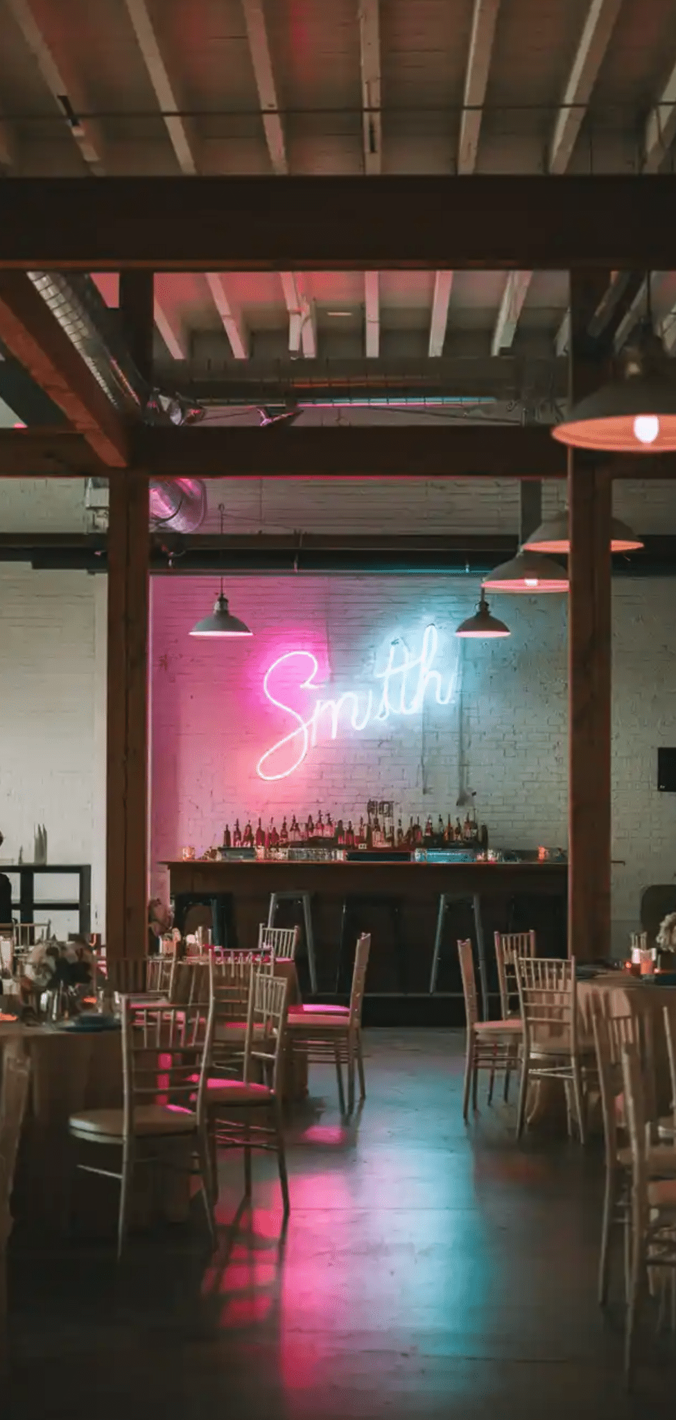 15 Beautiful Wedding Reception Backdrops - The Mega Mom