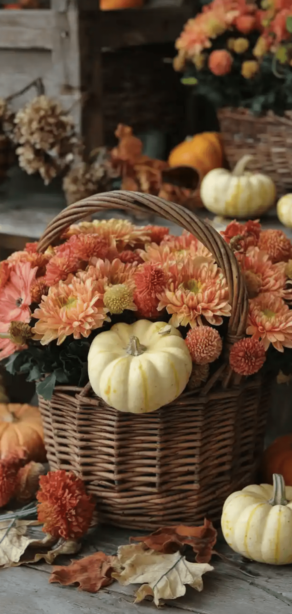 12 Charming Fall Basket Ideas - The Mega Mom