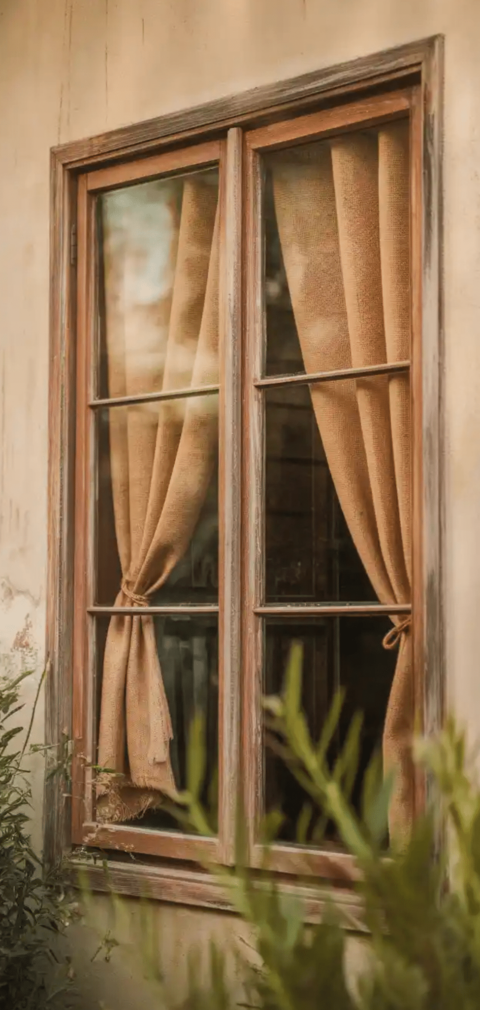 13 Stunning Burlap Projects - The Mega Mom