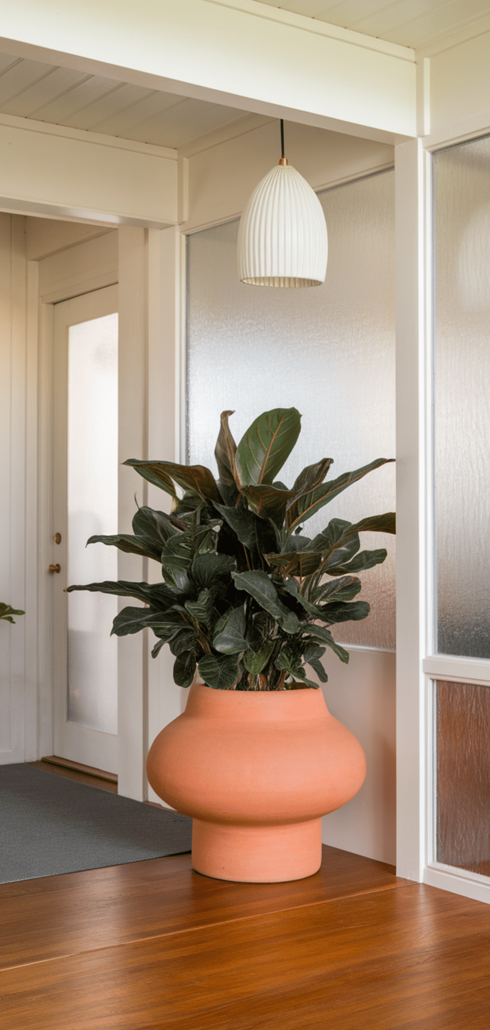 15 Perfect Mid Century Modern Foyer Ideas - The Mega Mom